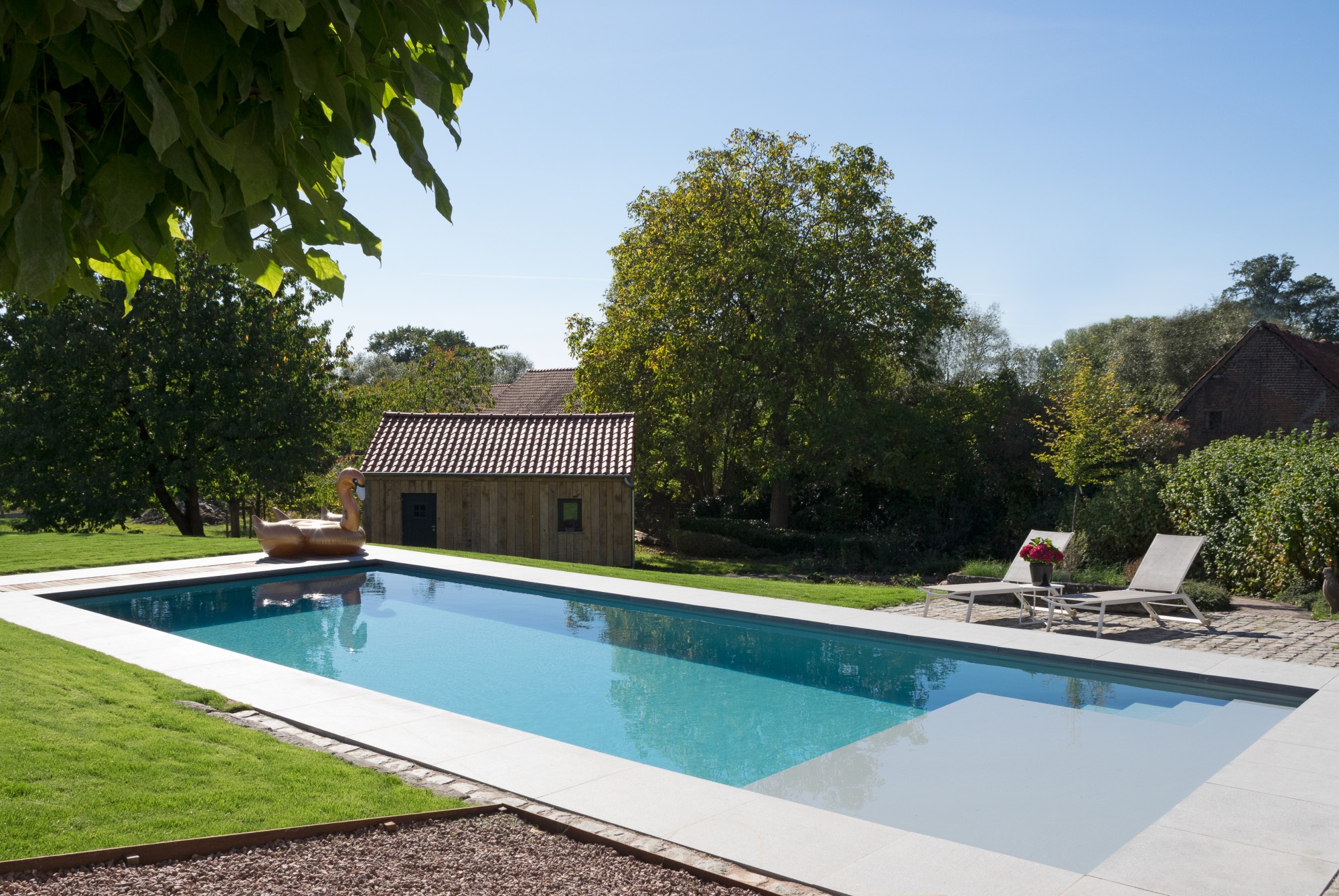 XL, een groot vinylester zwembad met een levenslange garantie - Burg ...